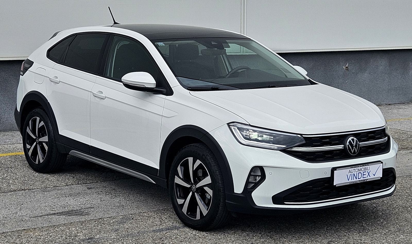 VW Taigo 1,0 TSI A/T Style Navi Pano IQ led Kamera Virtual, 2023 god.