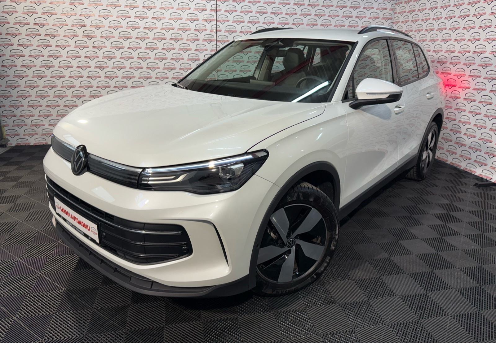 VW Tiguan 2,0 TDI DSG* LIFE plus*1.VL. HR auto*, 2024 god.
