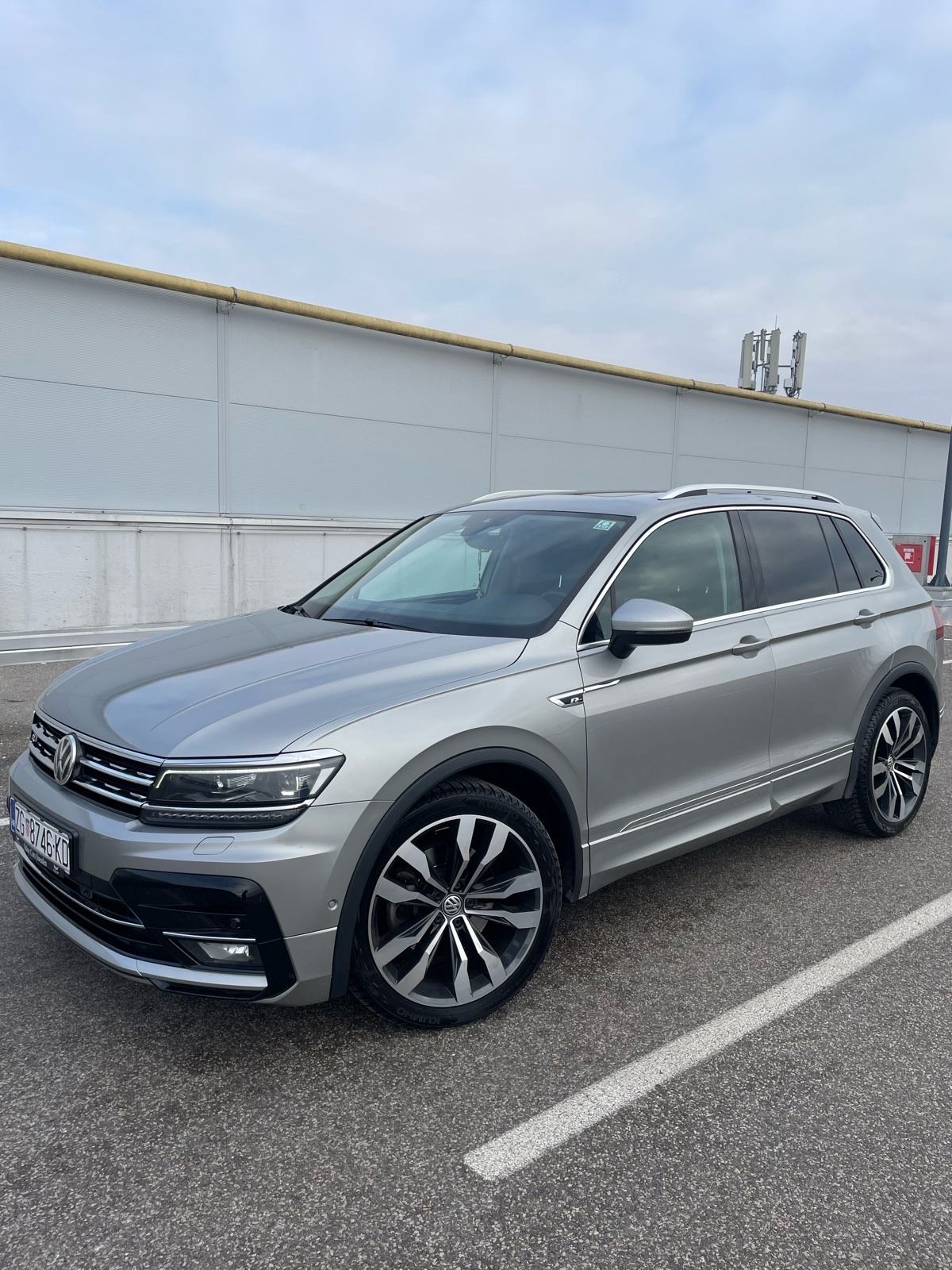 VW Tiguan R-Line 4motion 2,0 TDI BMT DSG automatik, 2017 god.