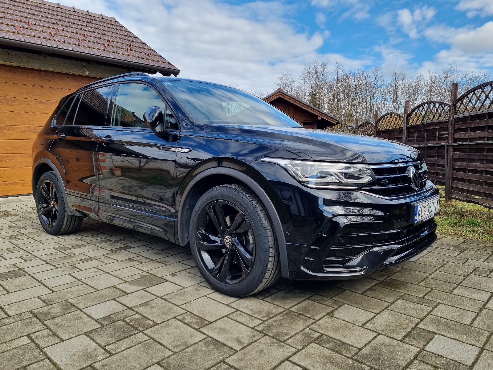 VW Tiguan R Line Black Style 2.0 TDI, 2021 god.