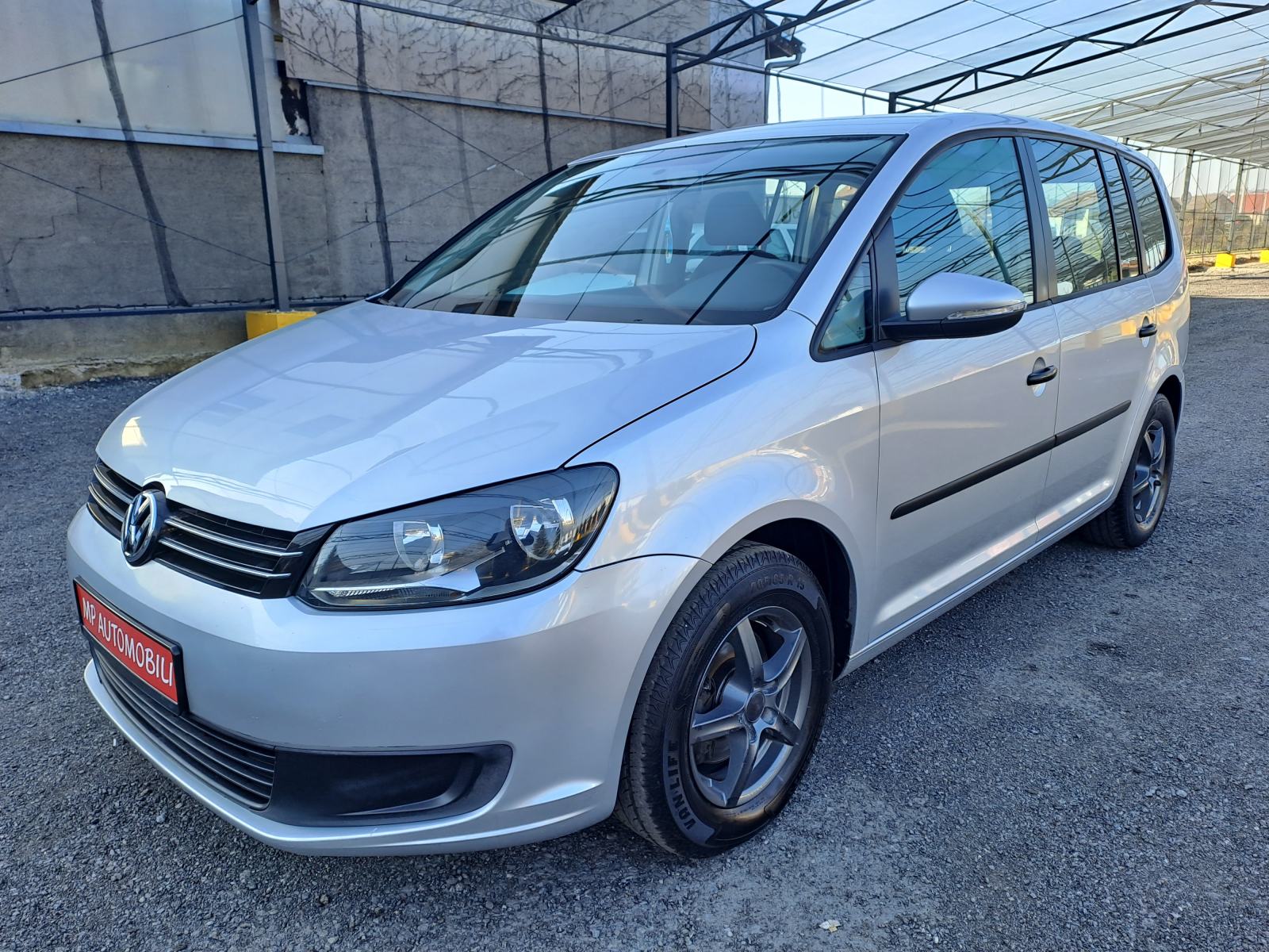 VW Touran 1,6 TDI-2012god.mod.-NAVIGACIJA-alu,klima,6 brzina,KARTICE ...