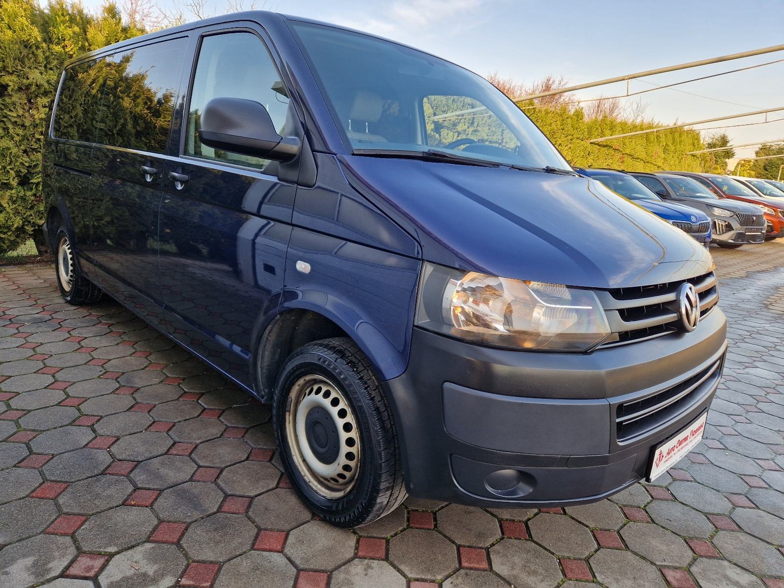 VW Transporter T5 Kombi 2,0 TDI 2013.,8-SJEDALA-PUTNIČKI, VEL. SERVIS ...