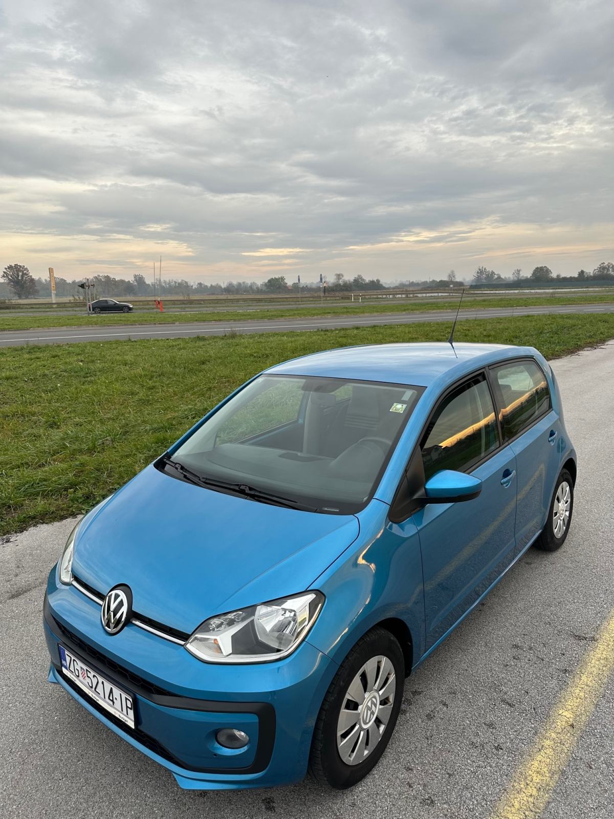 VW Up! 2019 // Nije uvoz // Odlično stanje // REG. GODINU DANA, 2019 god.