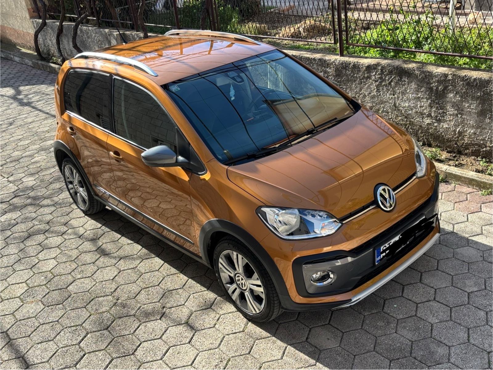 VW CROSS Up! 1,0 TSI, 2018 god.