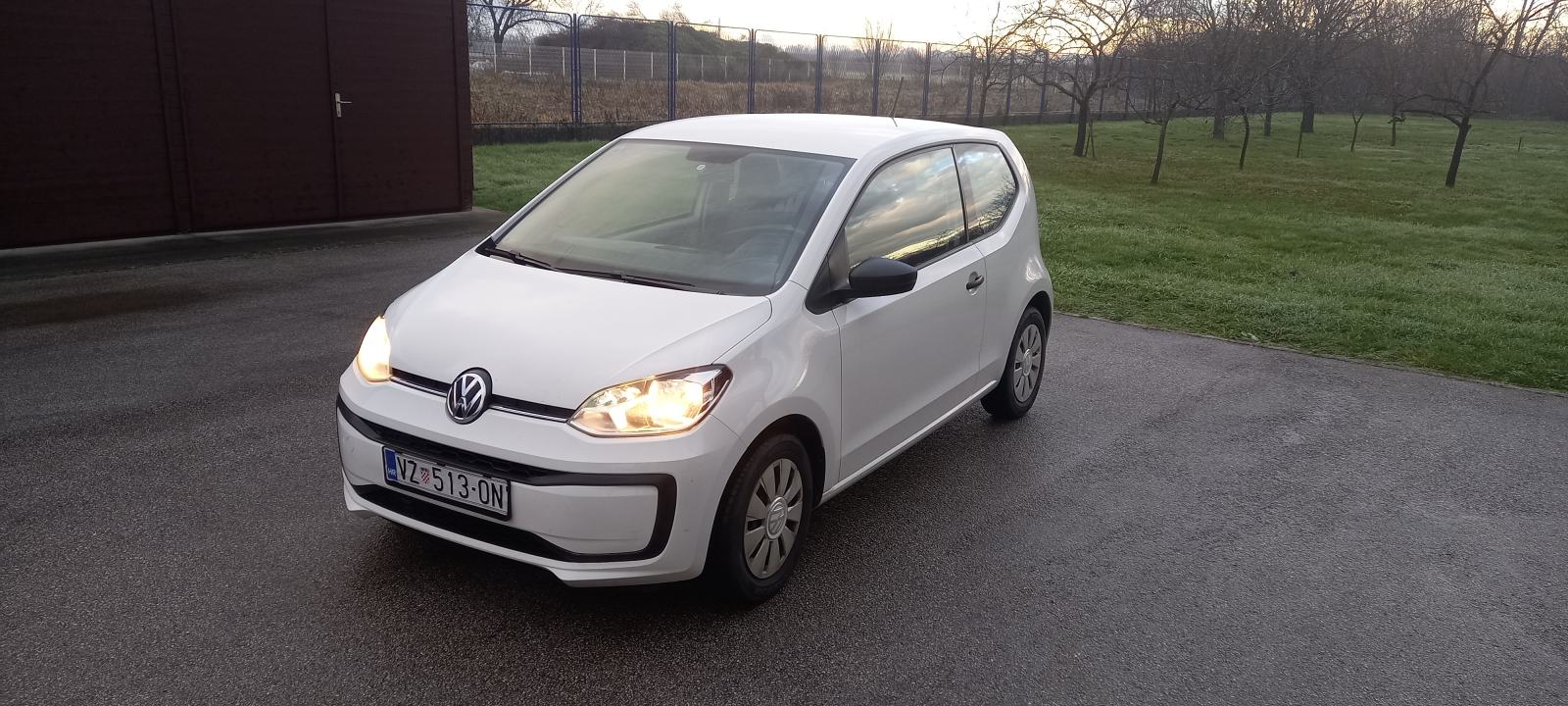 VW Up! 2019.g. (stanje savršeno), 2019 god.