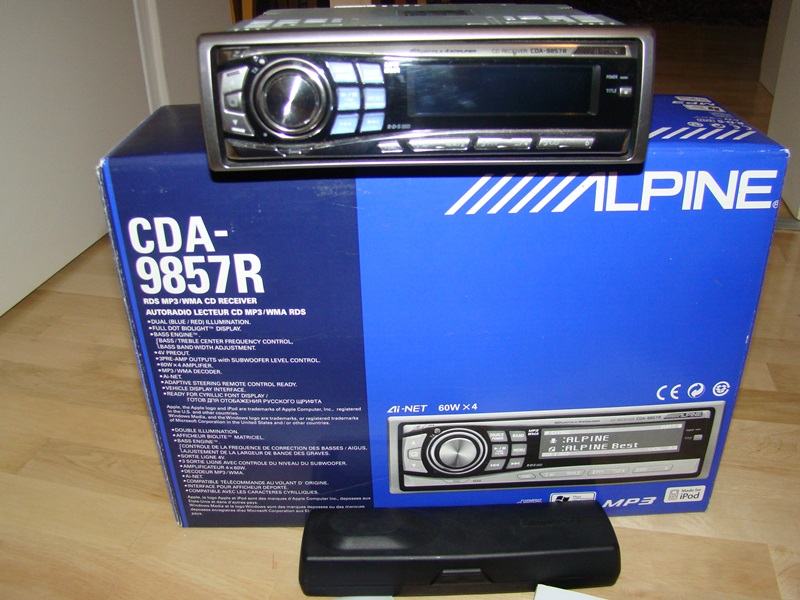 Alpine CDA-9857R CD / MP3 / WMA player (iPod Ready)