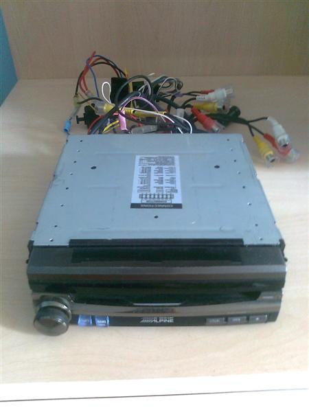 Alpine IVA-D 106 R
