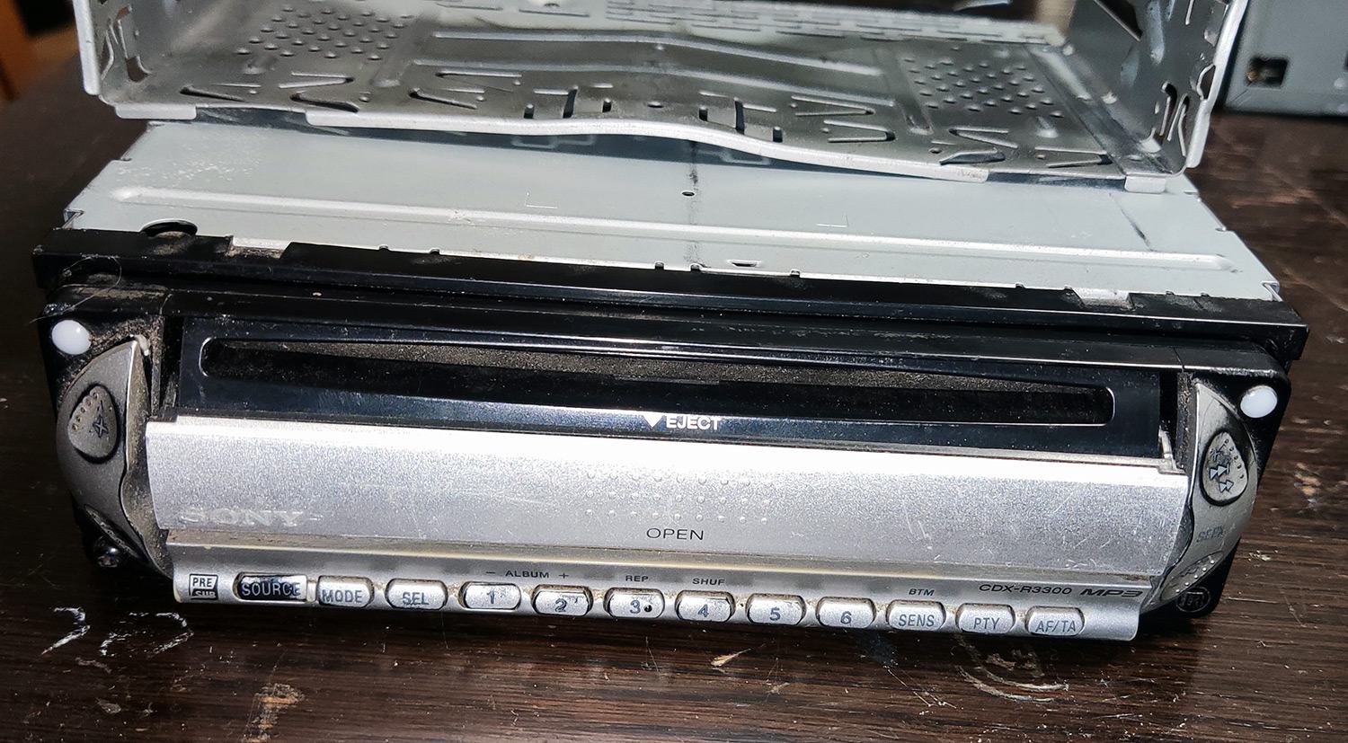 Auto cd player radio Sony CDX-R3300 CDX R3300