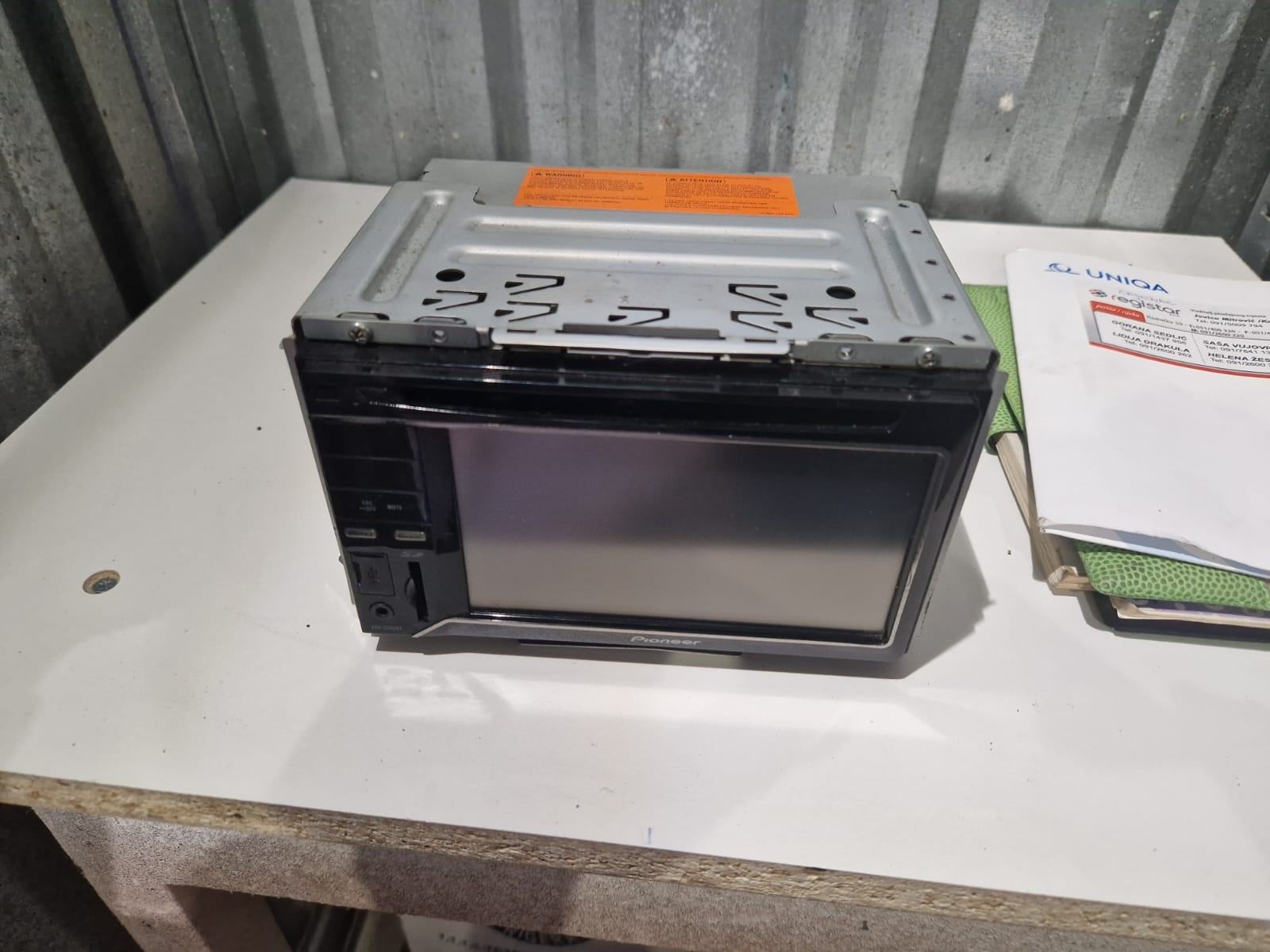 Pioneer auto radio AVH-3300BT