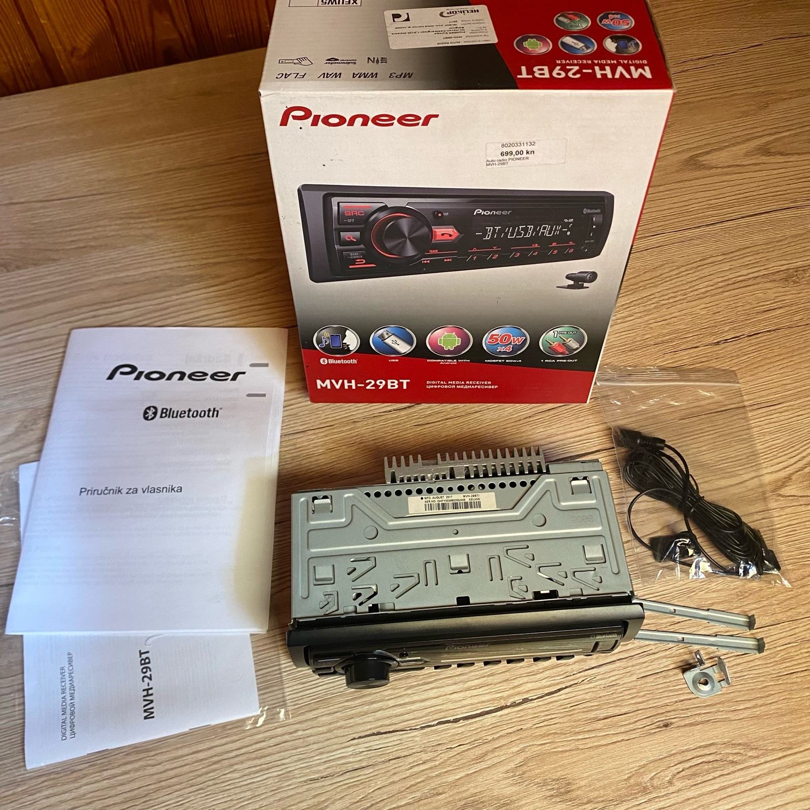Komplet: Pioneer MVH-29BT + konektori + plastični okvir za Opel