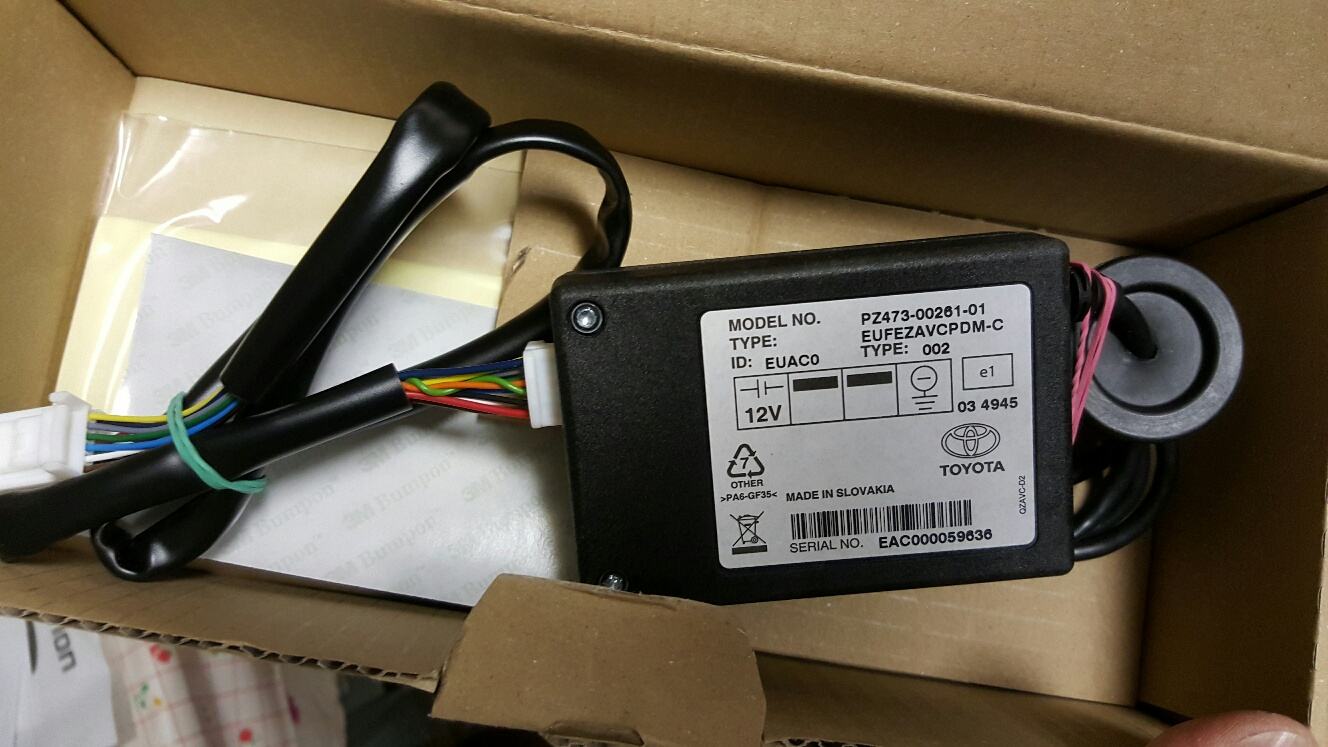 TOYOTA iPod Integration Kit PZ473-00261-A0**ORIGINAL TOYOTA****