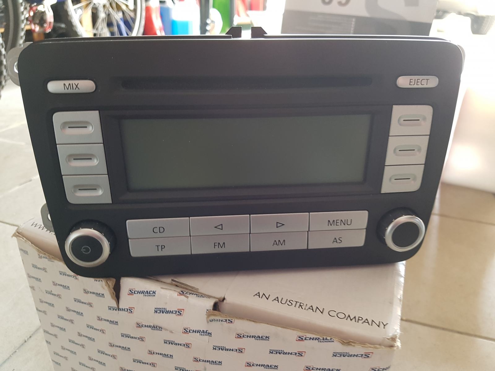 VW Volkswagen RCD 300 / CD Radio