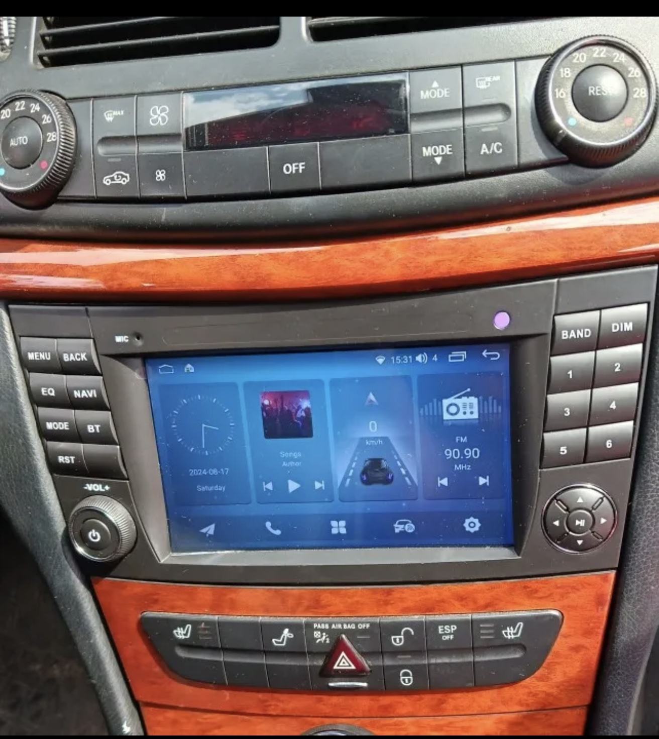 Original MULTIMEDIJA ZA E KLASA W211 W219 Android Navigacija WIFI 2DIN