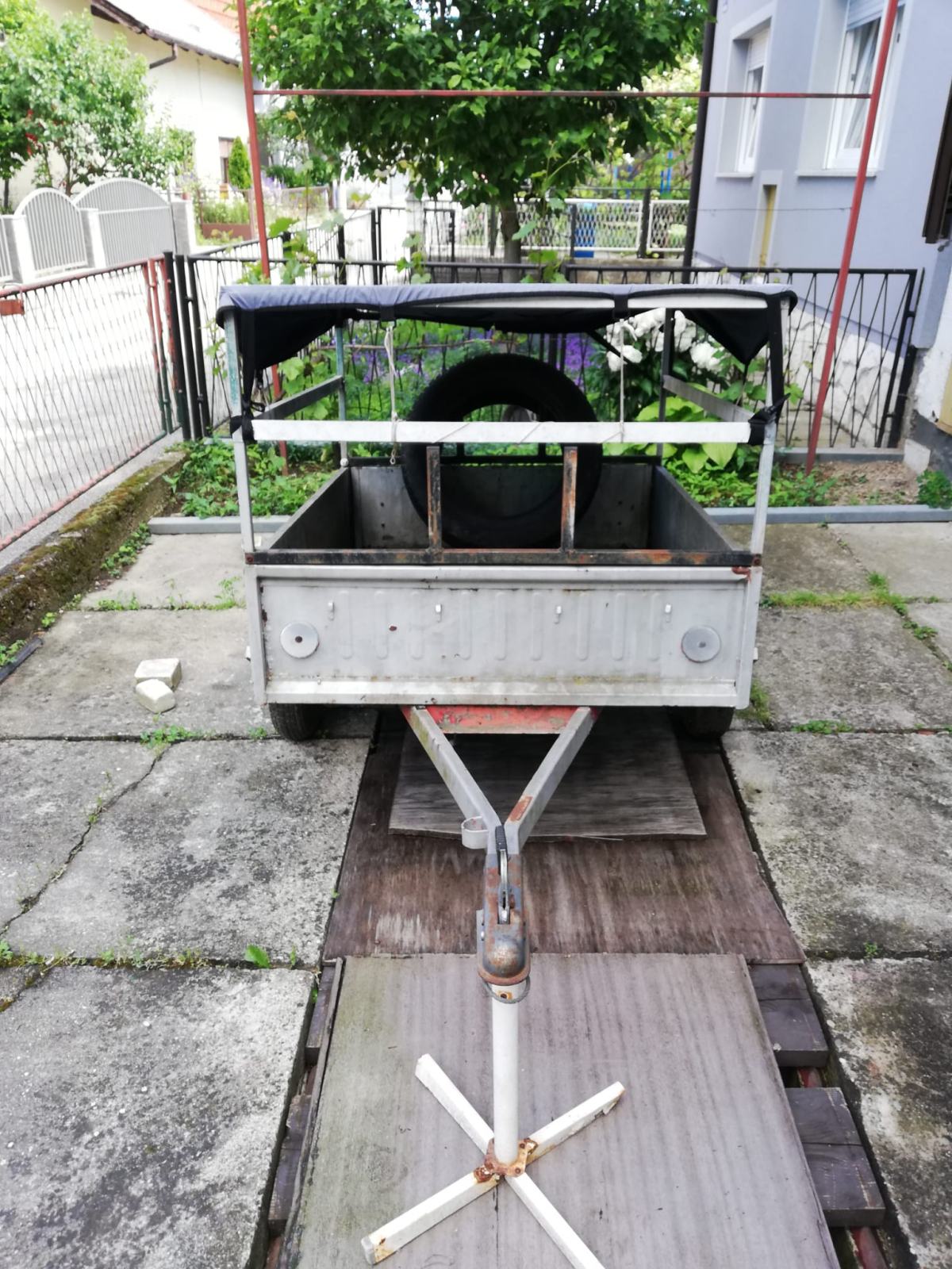 Autoprikolica Tehnika ATP, 320kg