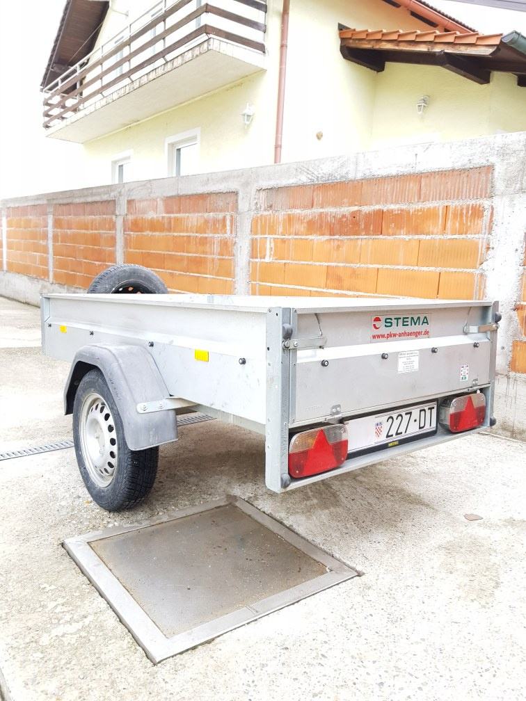 Prodajem auto prikolicu