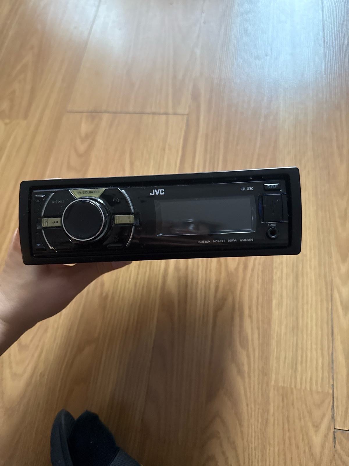 JVC KD-X30 — 1-DIN auto-radio (bez CD pogona)