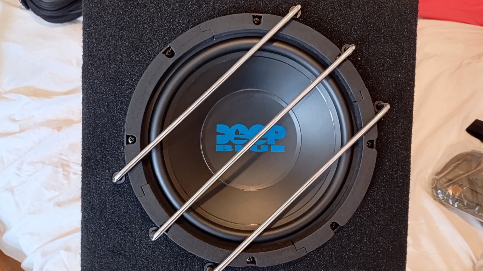 Helix Deep Blue subwoofer i Ground Zero pojačalo