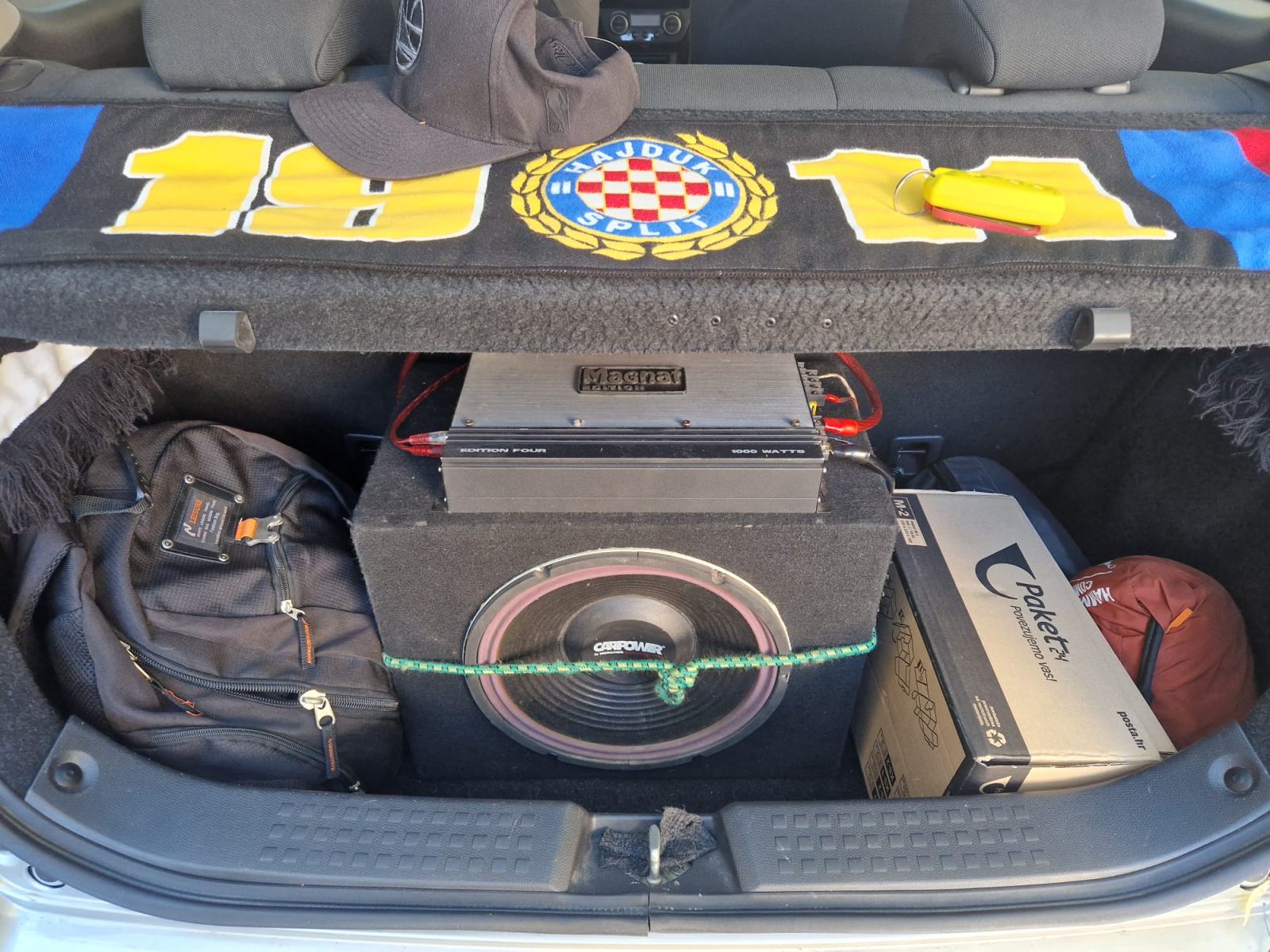 Magnat Edition Four pojacalo 1000W & Carpower woofer