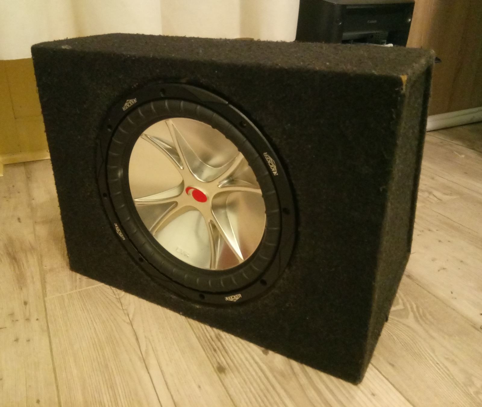 Subwoofer za auto KICKER CVR 12