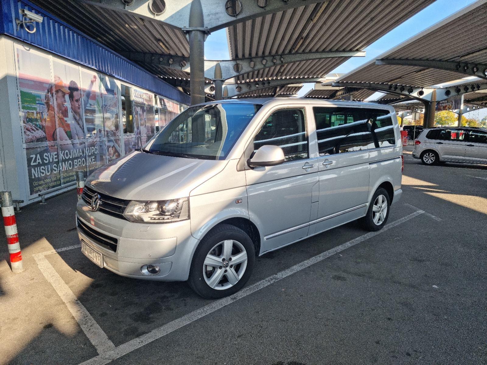 VW MULTIVAN T5 2.0 TDI DSG 4MOTION HIGHLINE, 2011 god.