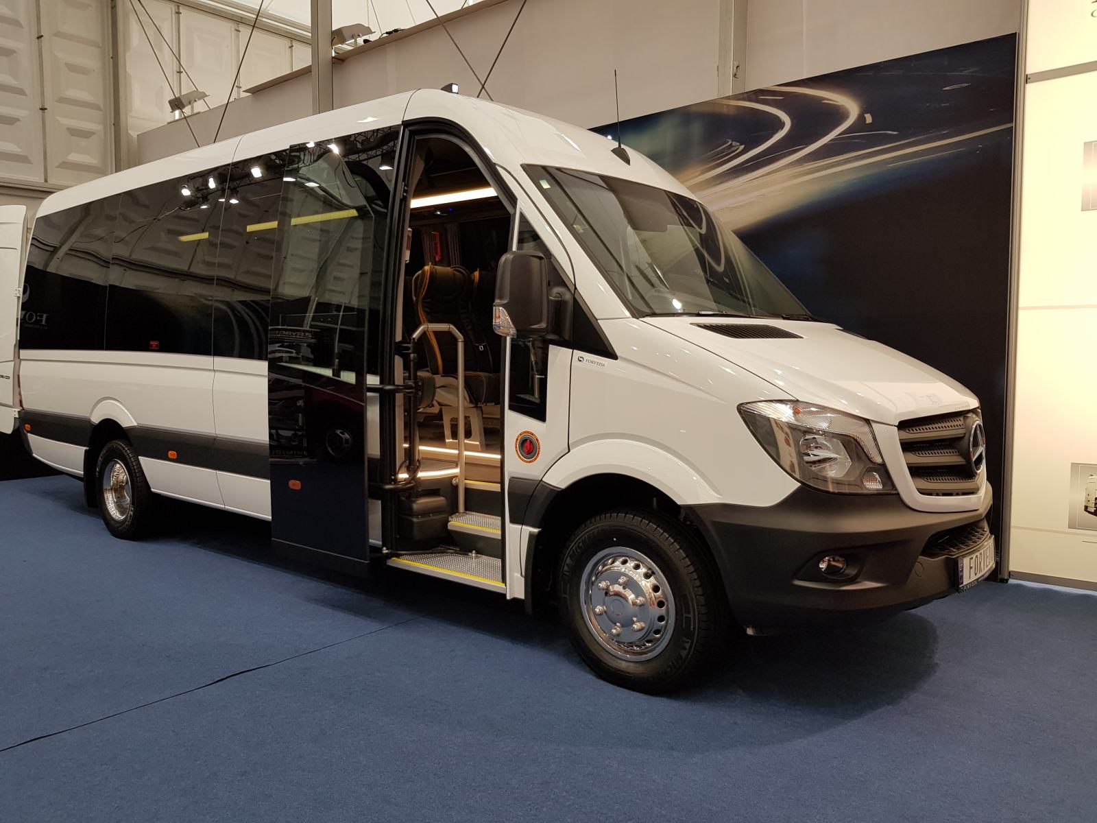 Mercedes Sprinter 519D EURO VI - L4H2 19+1+1 - Mini bus - NOVO, 2018 god.