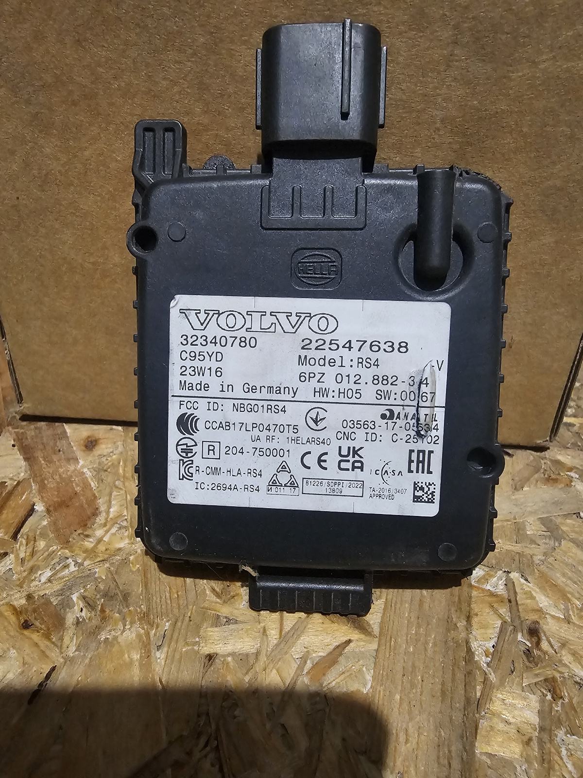 32340780. Volvo radar 2019-2023