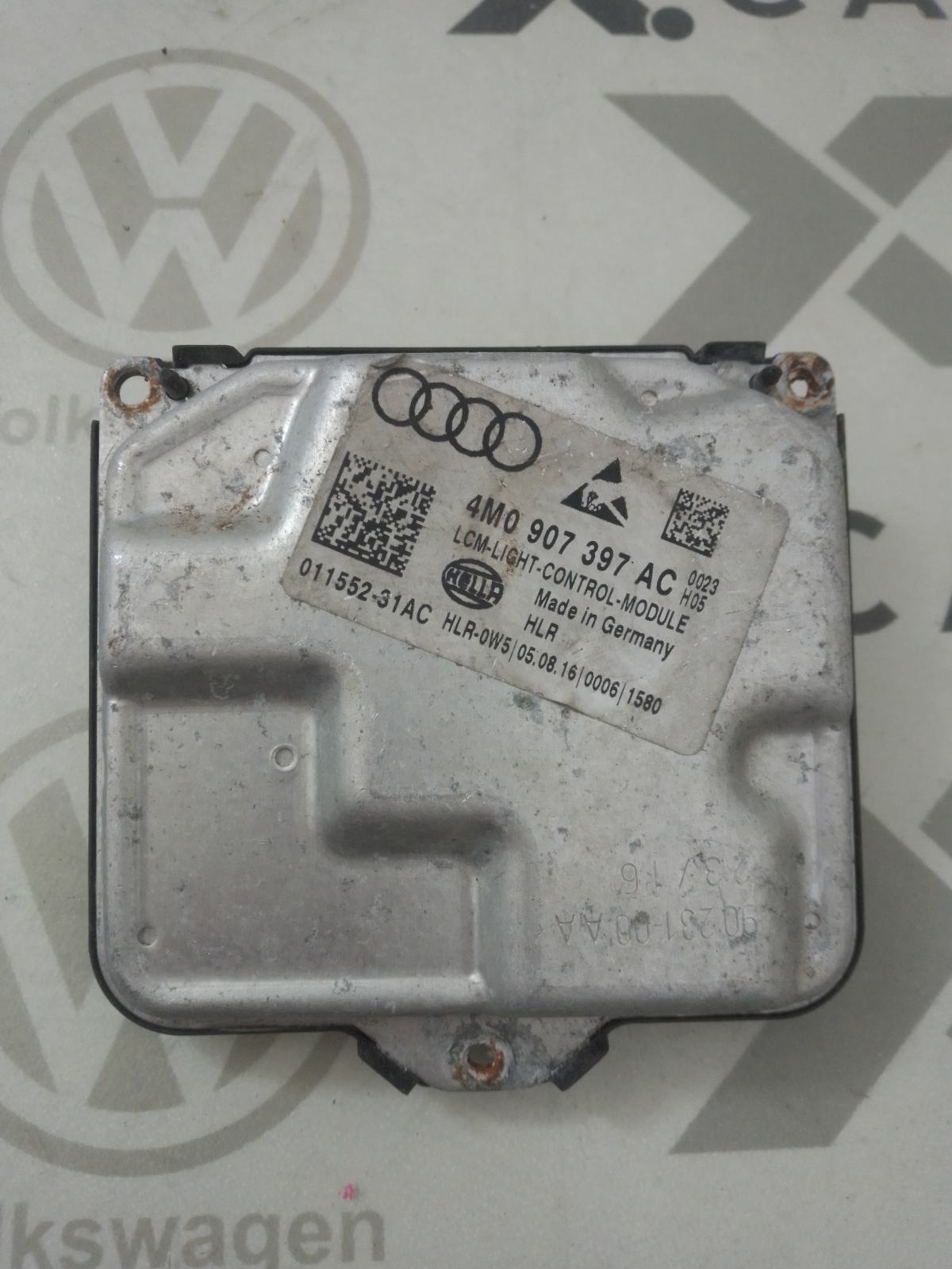 4M0907397AC MODUL FARA