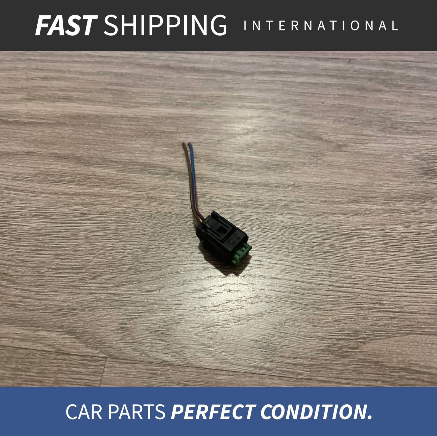 8E0973202 - KONEKTOR ZA GRIJANE MLAZNICE ZA PRANJE VW AUDI SEAT SKODA