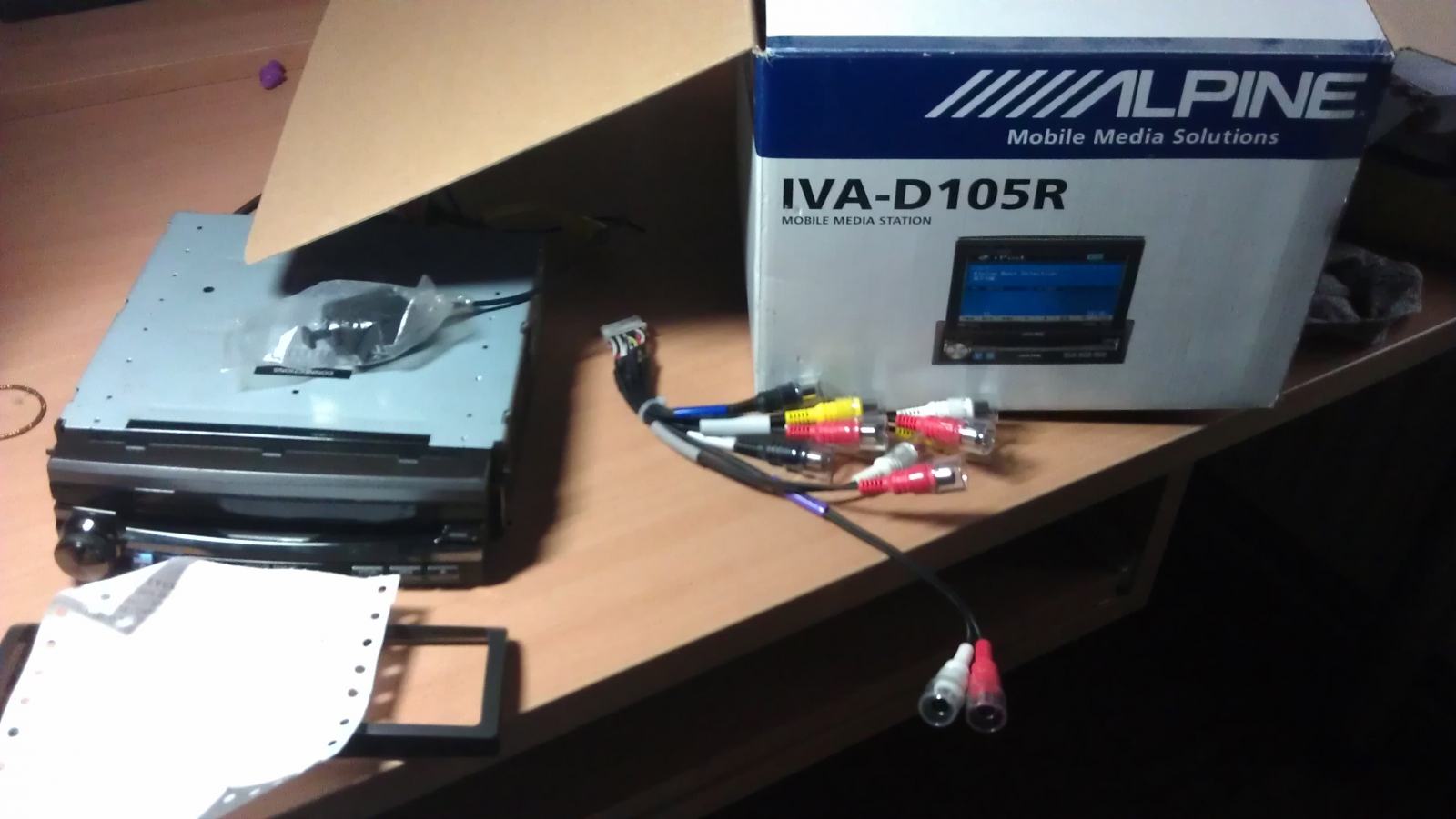 Alpine DVD-CD auto radio