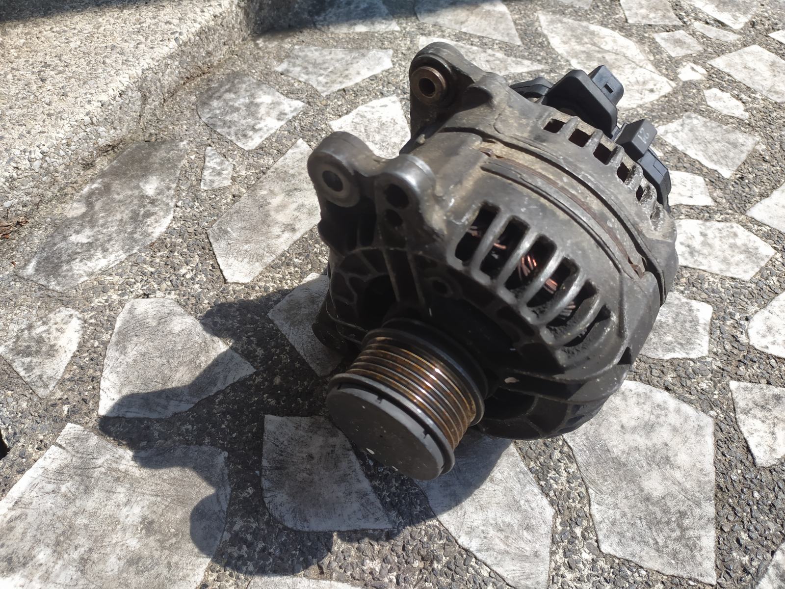 Alternator golf 4