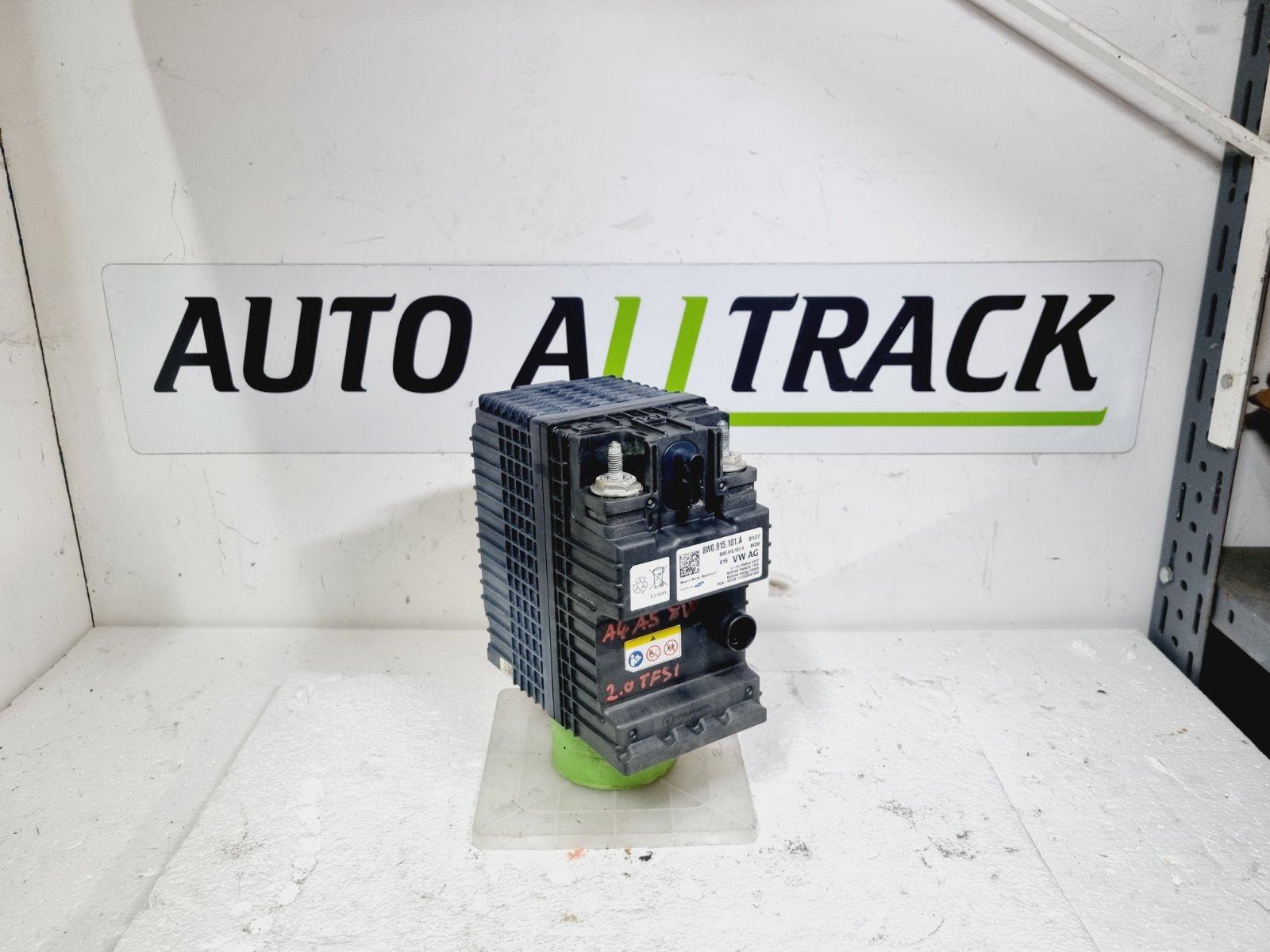 Audi a4 a5 8w f5 b9 2.0 tfsi dodatna baterija vozila 8W0915101A