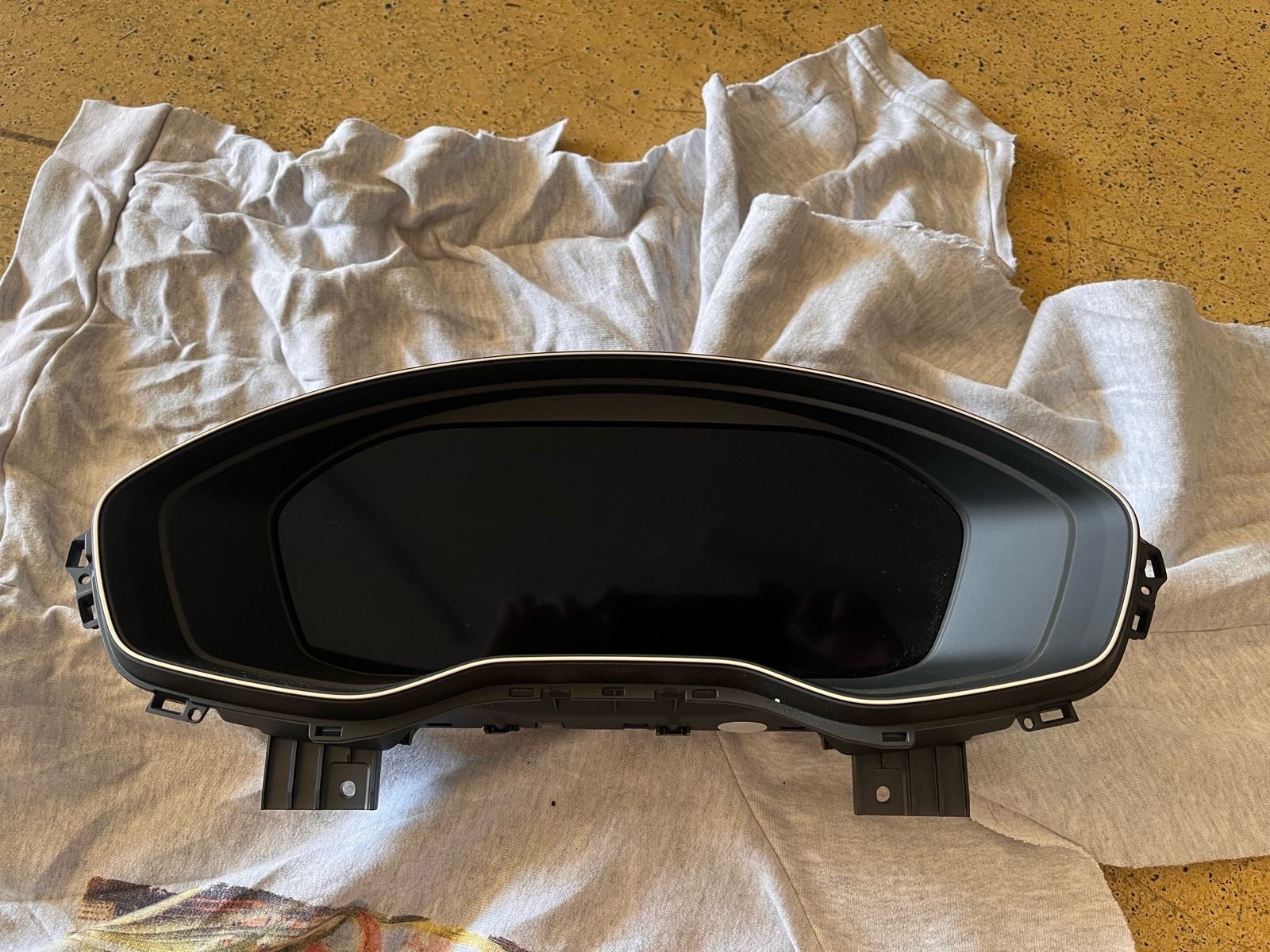 Audi A4 A5 B9.5 digitalni sat virtual cockpit