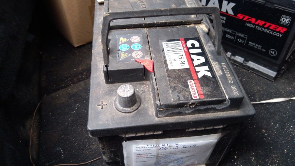 AUTO AKUMULATOR - 75 Ah.SA GARANCIJOM. 700 KN.