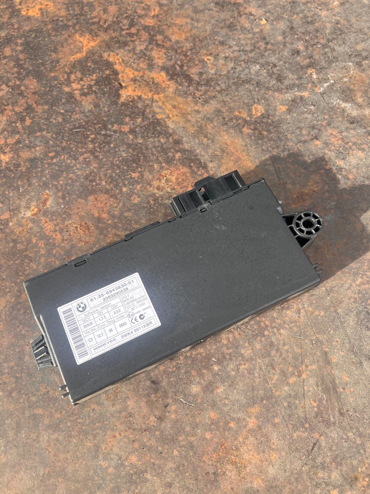 Bmw cas modul E90 E91 E92 61356943830
