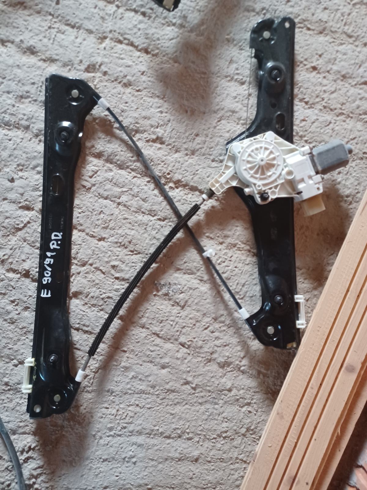 bmw e 90/91 podizači stakla