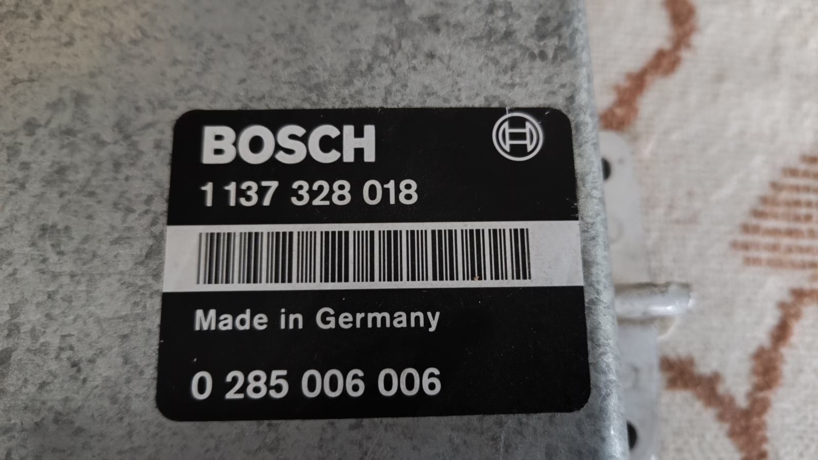 BMW E32 1137328018