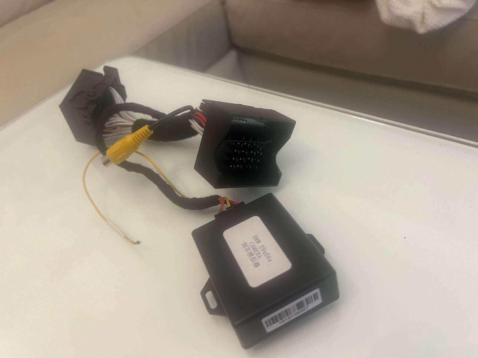 BMW E60/61 i E9x ADAPTER ZA KAMERU