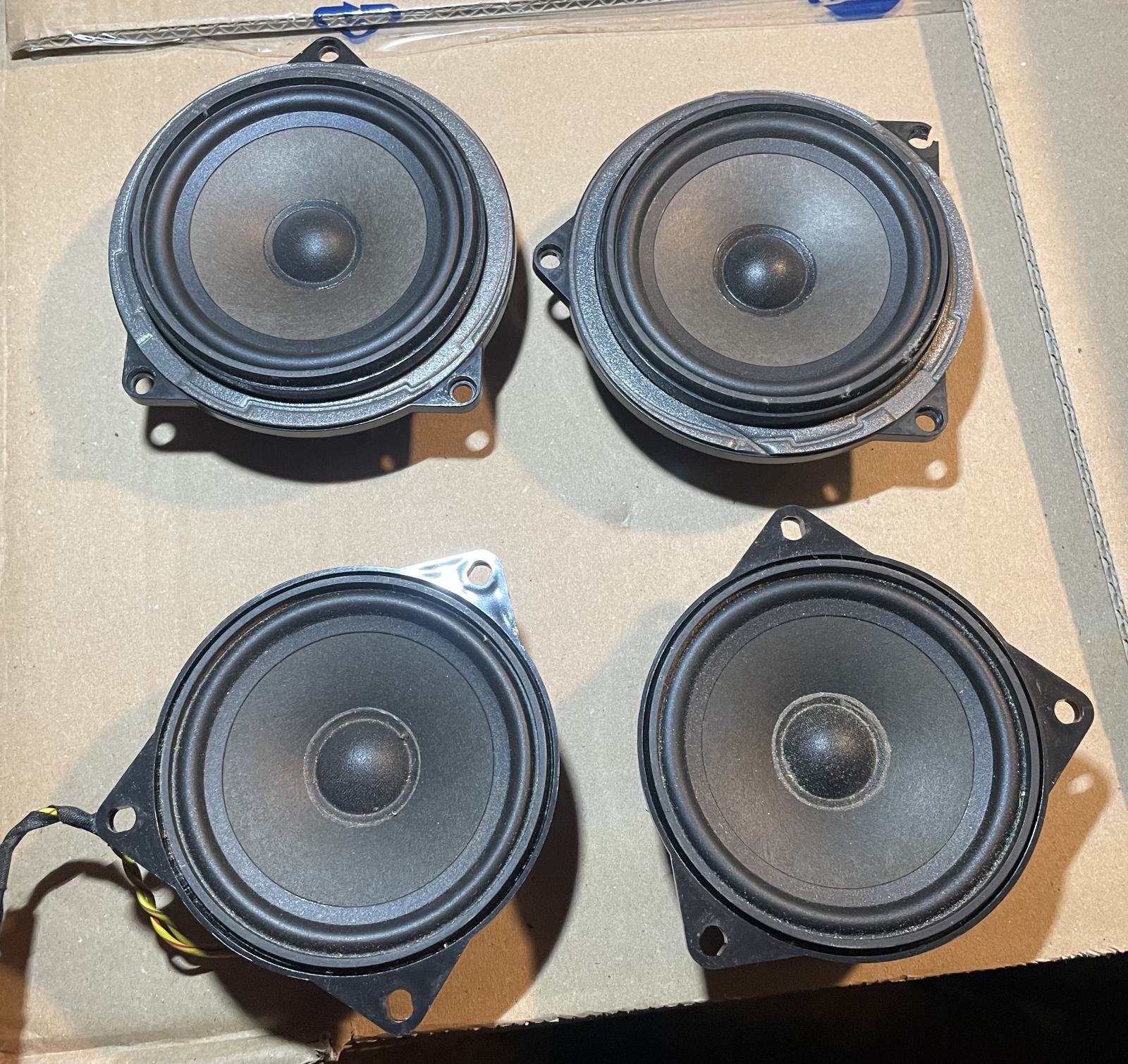 BMW E81 E82 E87 E90 E91 originalni zvučnici