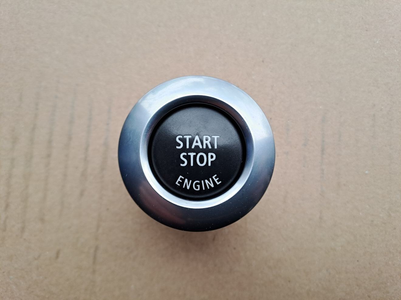 BMW E81 E82 E87 E88 START STOP TIPKA ZA PALJENJE MOTORA PREKIDAC GUMB