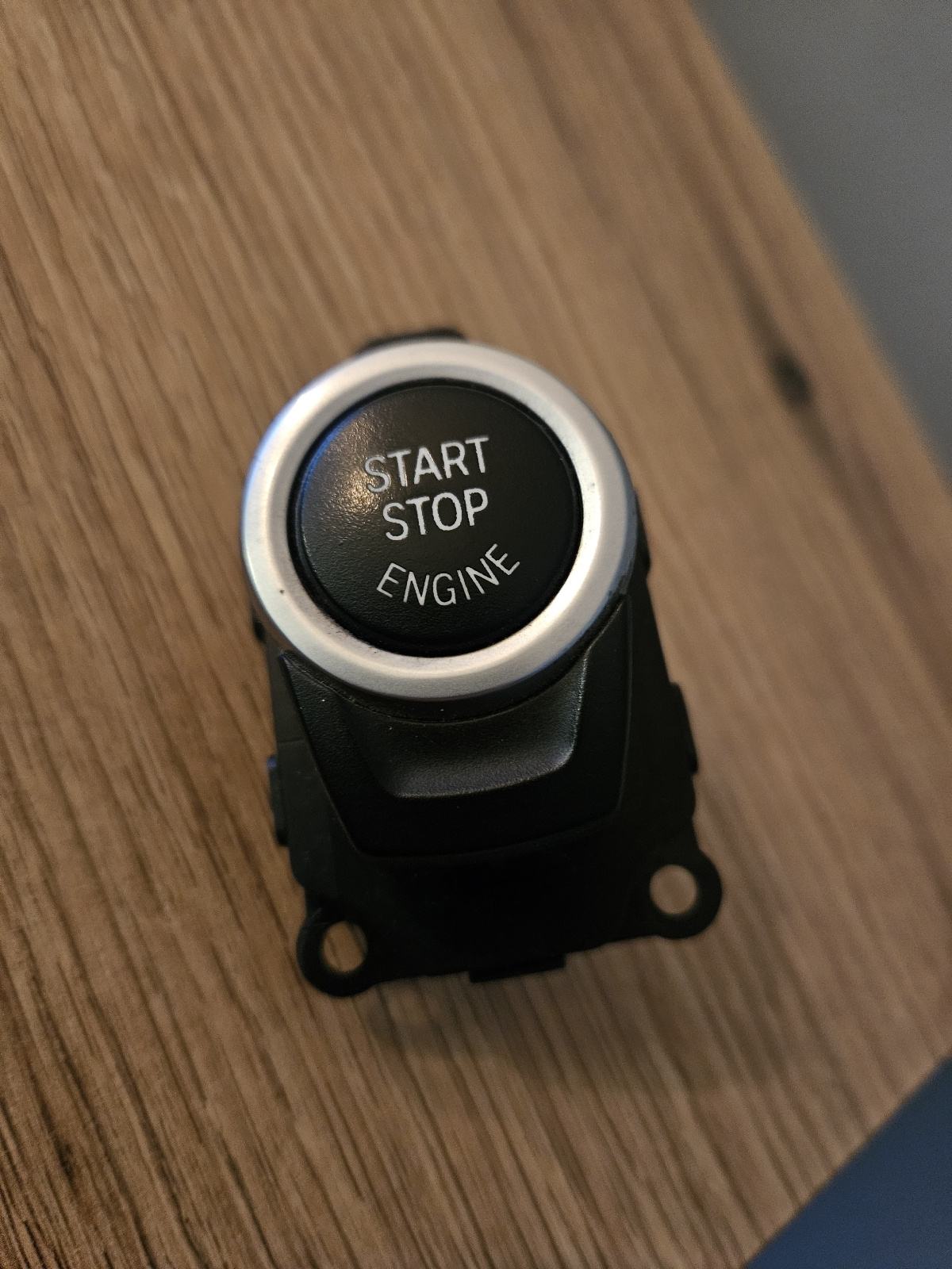 BMW F10 F11 TIPKA START STOP 9229565