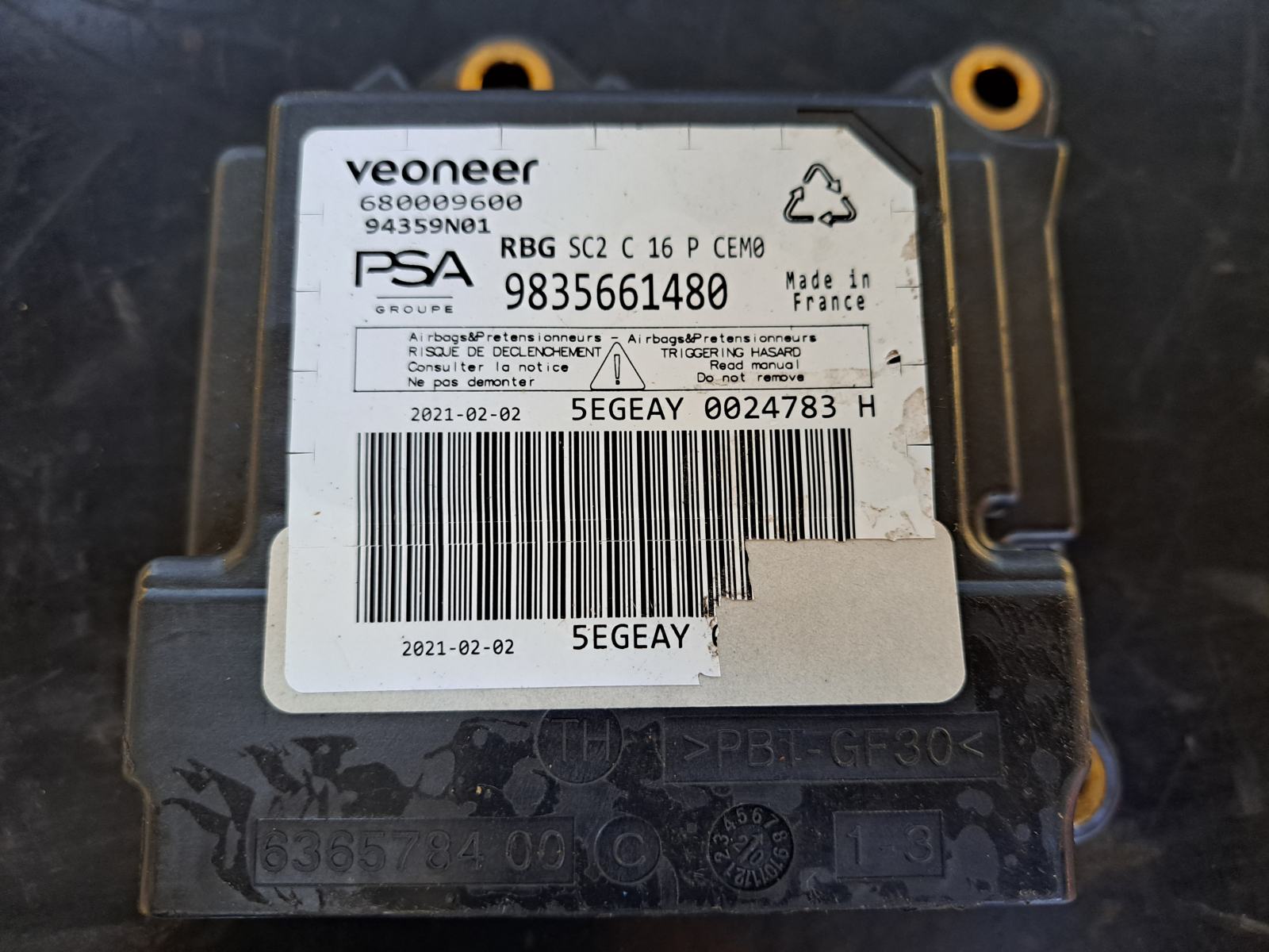 Citroen C4 mk3 2021 modul 9841539980