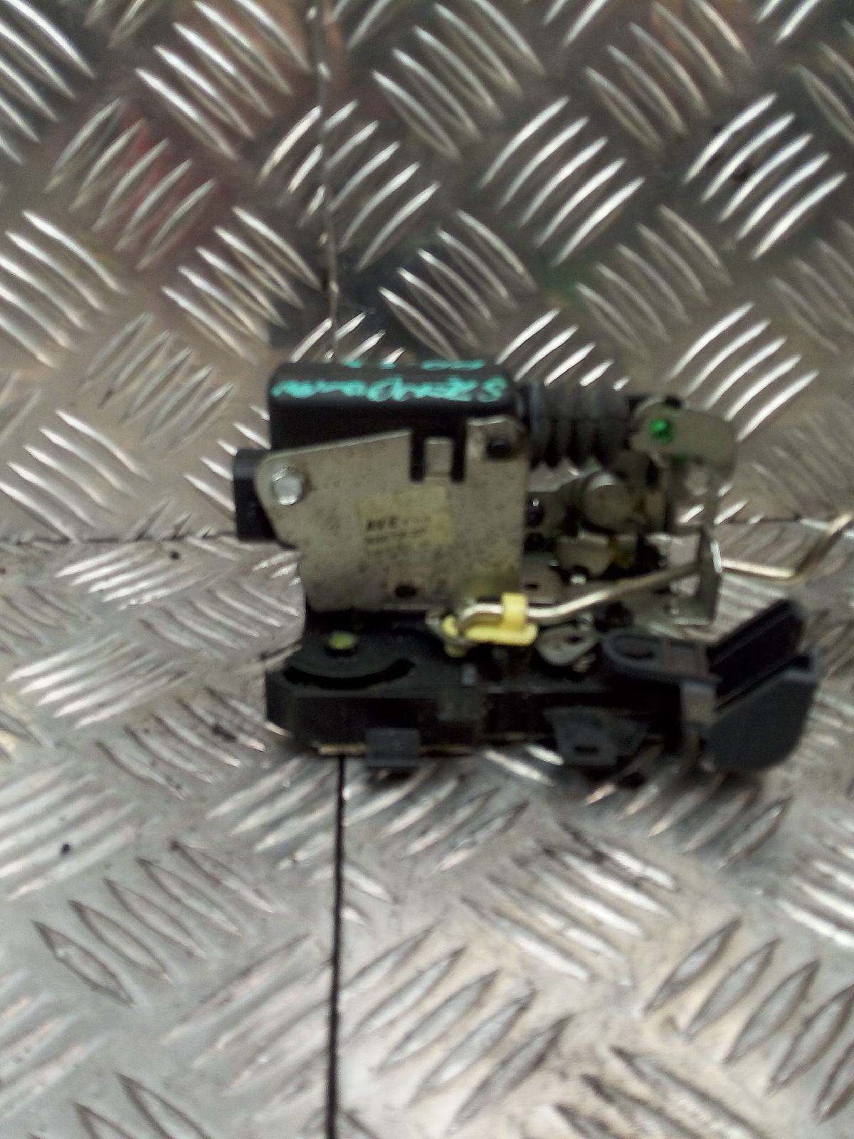 DACIA SANDERO STEPWAY DUSTER PREDNJA LIJEVA BRAVA VRATA 8200735227