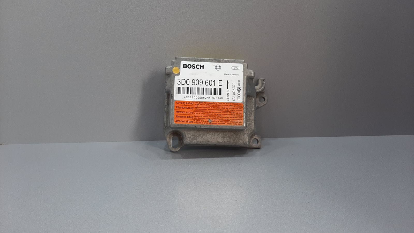 ELEKTRONIKA AIRBAGA PORSCHE CAYENNE > 03-06 3D0909601E