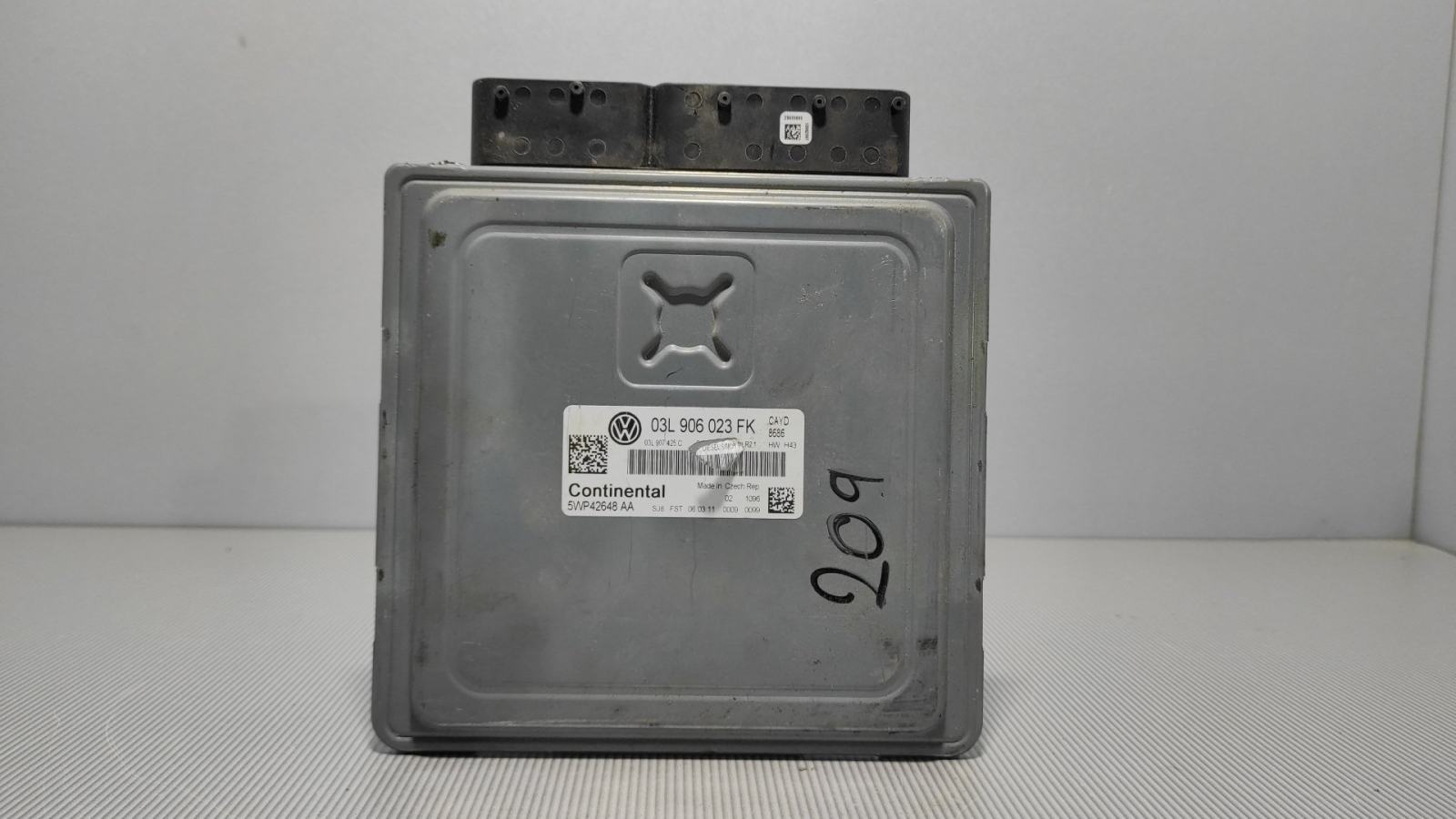 ELEKTRONIKA MOTORA VW CADDY > 10-15 03L906023FK 03L907425C