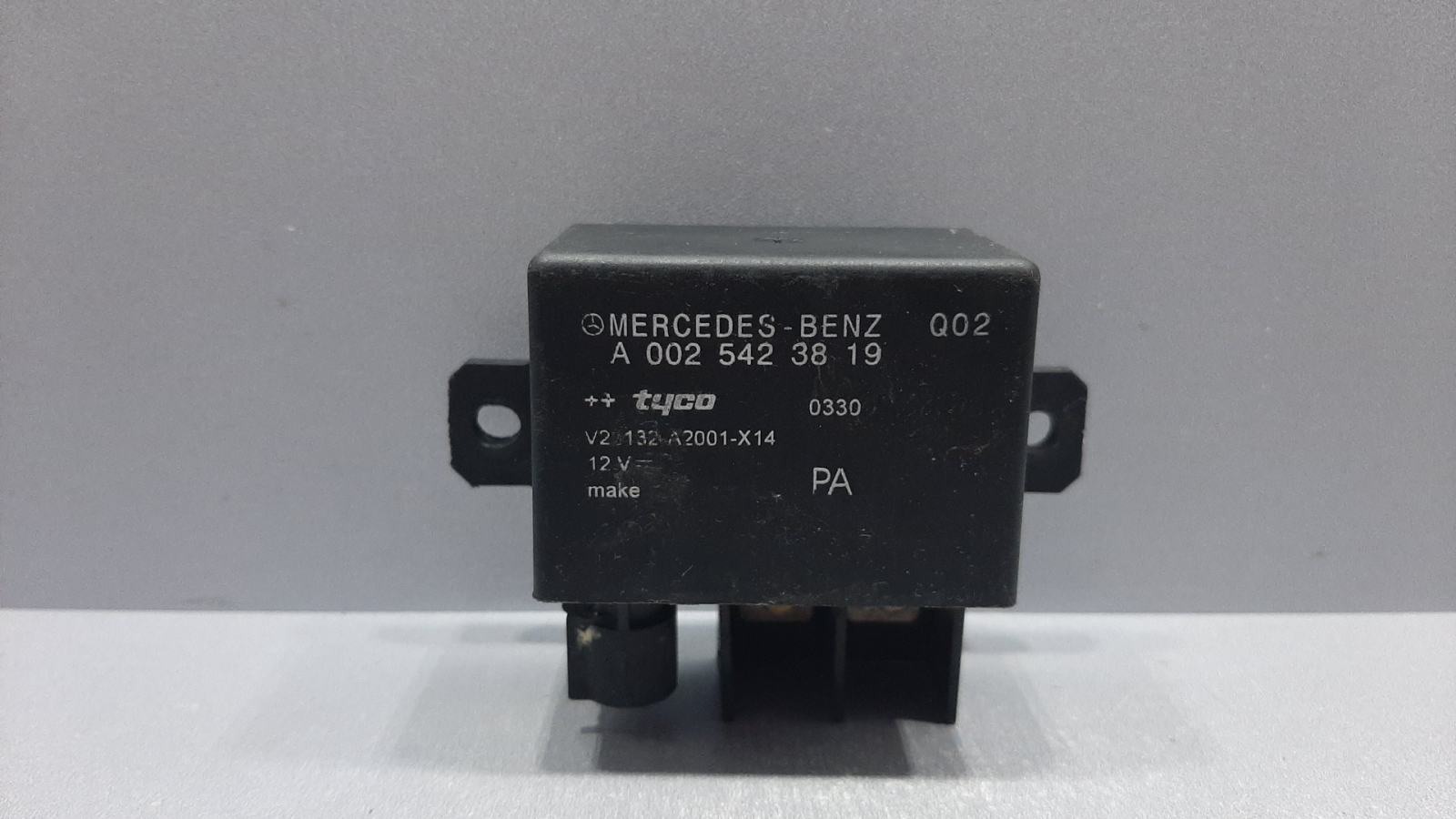 ELEKTRONIKA RELEJ MERCEDES E KLASA (W211) > 02-07 A0025423819