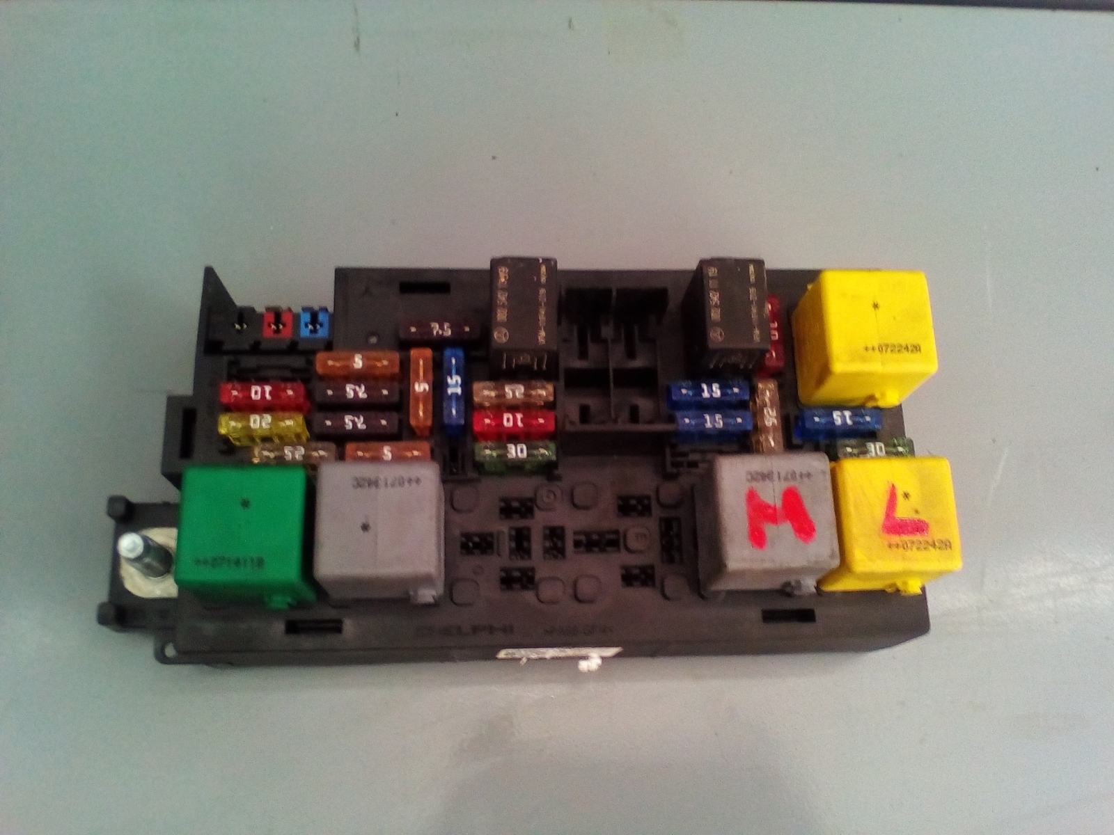 Kutija osigurača za Mercedes ML 320