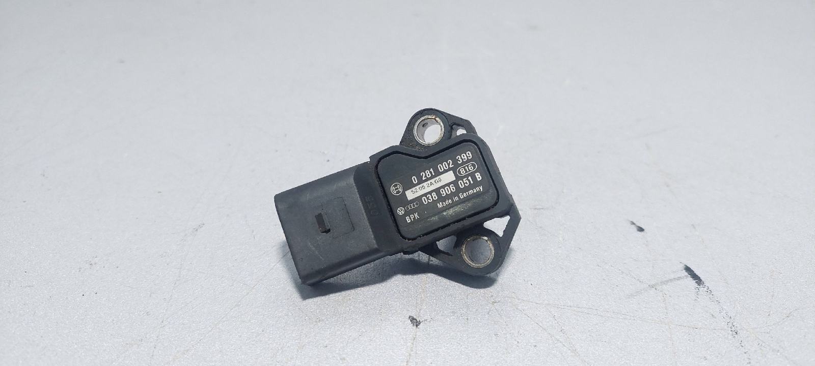 MAP SENZOR VW TOURAN > 03-06 038906051B