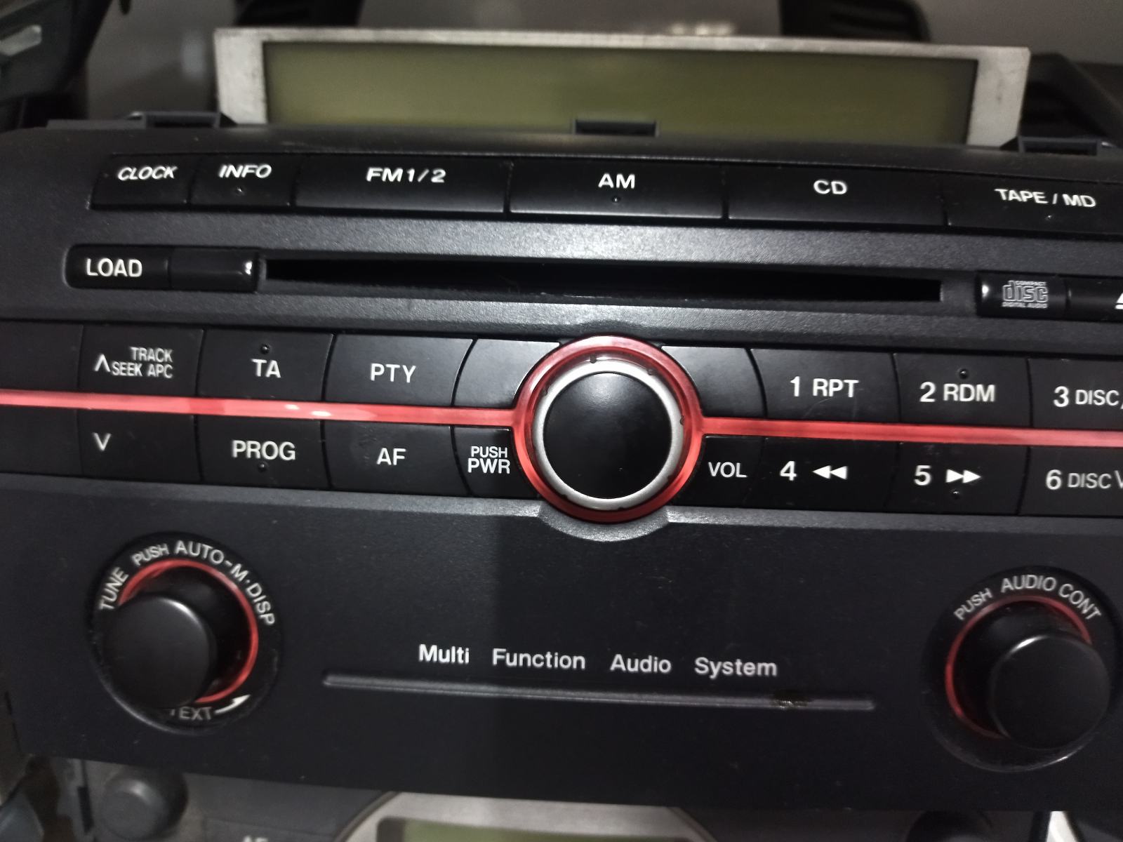 Mazda 3 radio