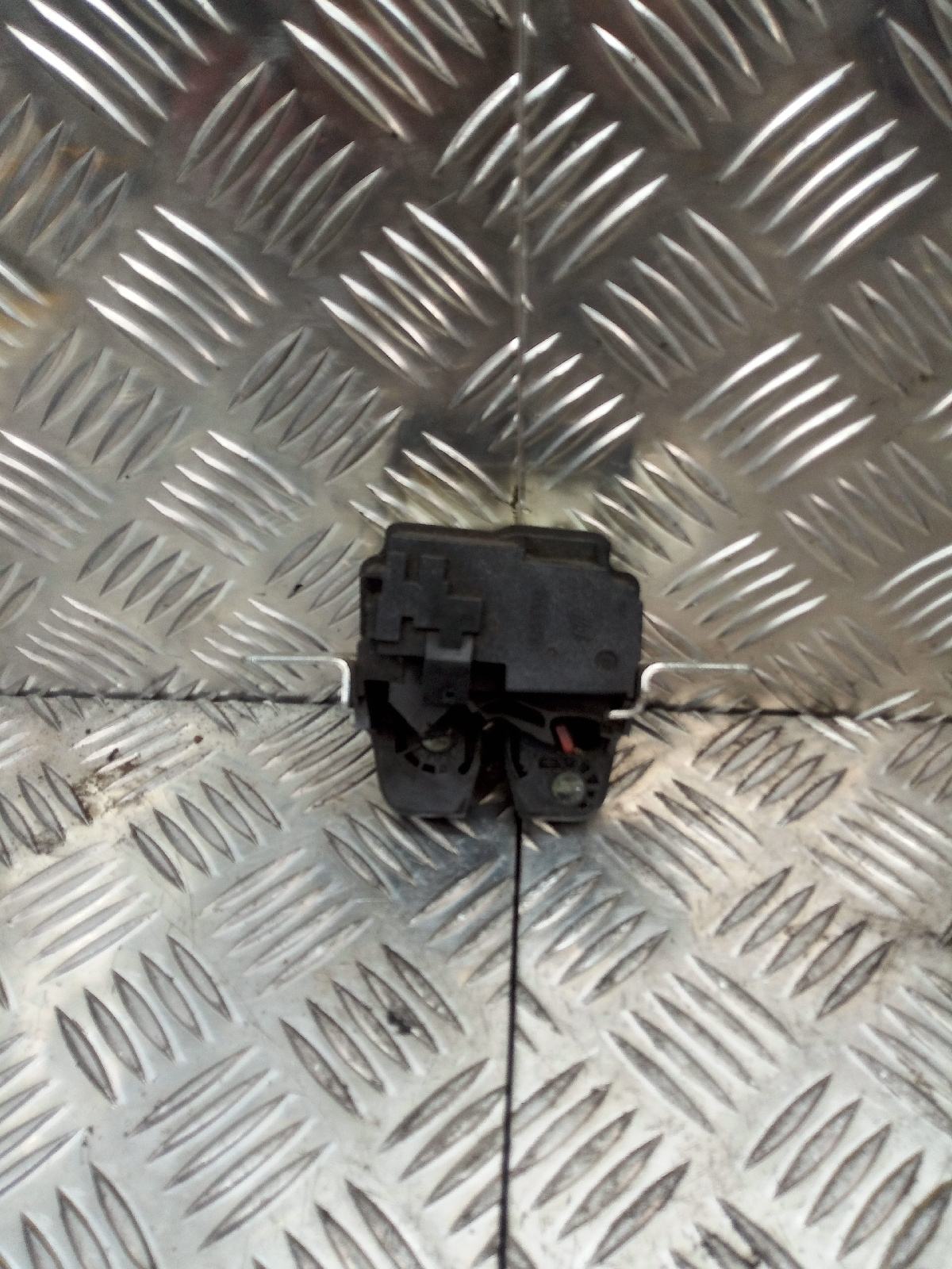 MERCEDES B KLASE BRAVA VRATA PRTLJAŽNIKA BUNKERA A1697400036