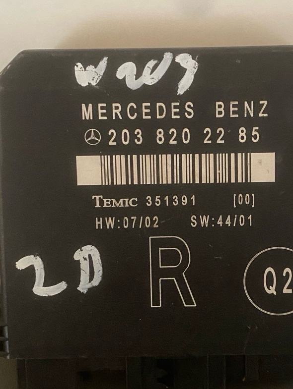Mercedes C klasa w203 SAM modul vrata 203 820 21 85 / 203 820 22 85